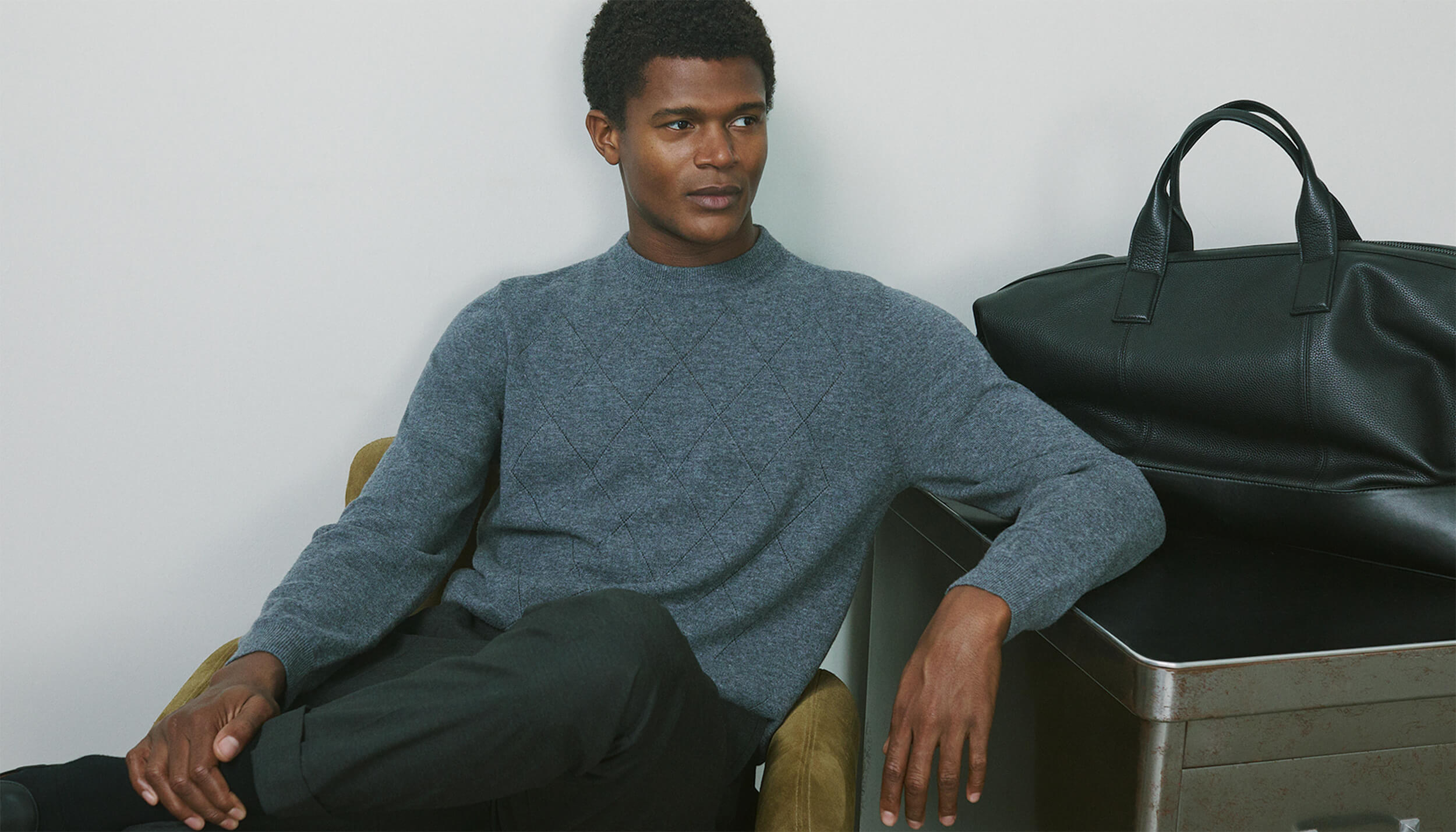 MONDAY - FRIDAY STYLE